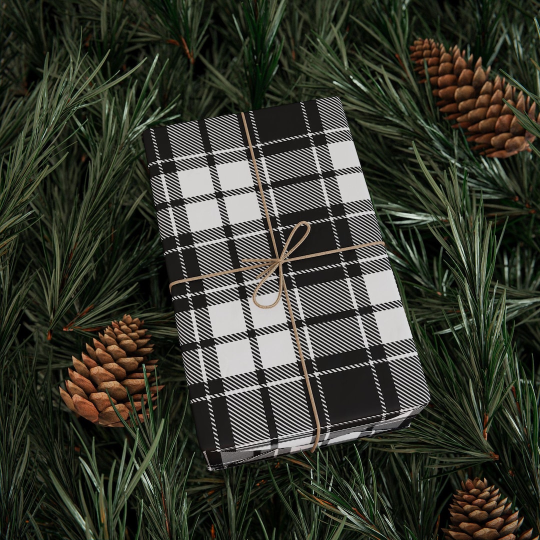 Tartan Plaid Gift Wrapping Paper, Black and White Gift Wrap, Holiday ...