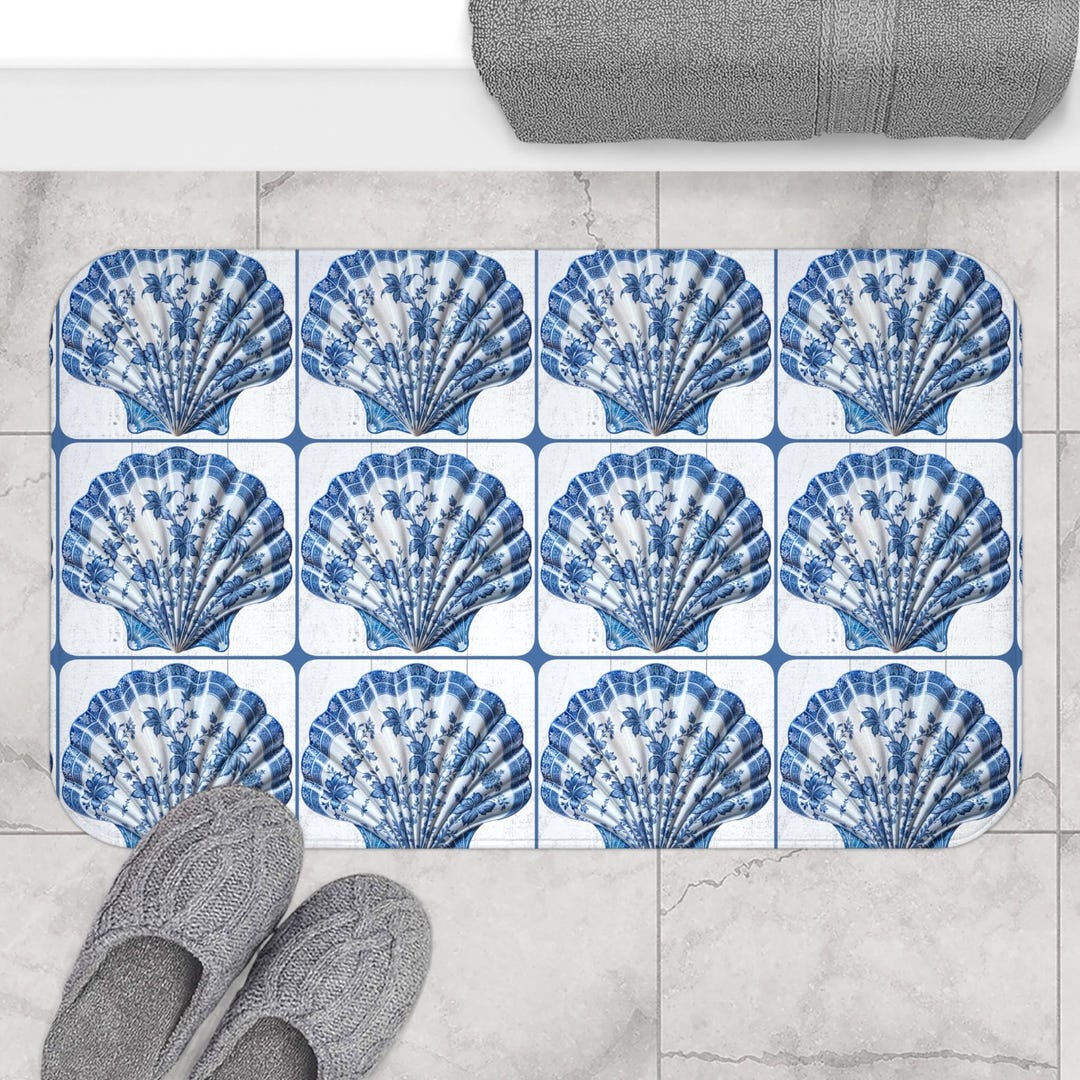Vintage Scallop Seashell Bath Mat - Blue & White Chinoiserie, Coastal ...