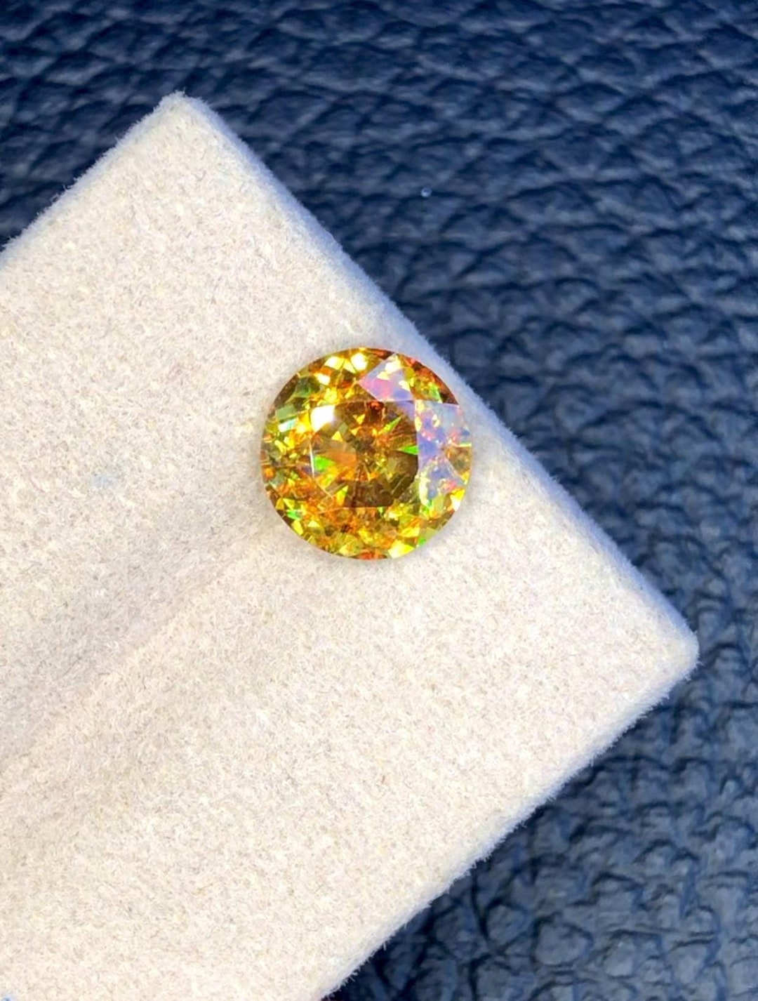 2.60 CT Round Cut Sphene Gemstone: Natural Titanite, August Birthstone ...