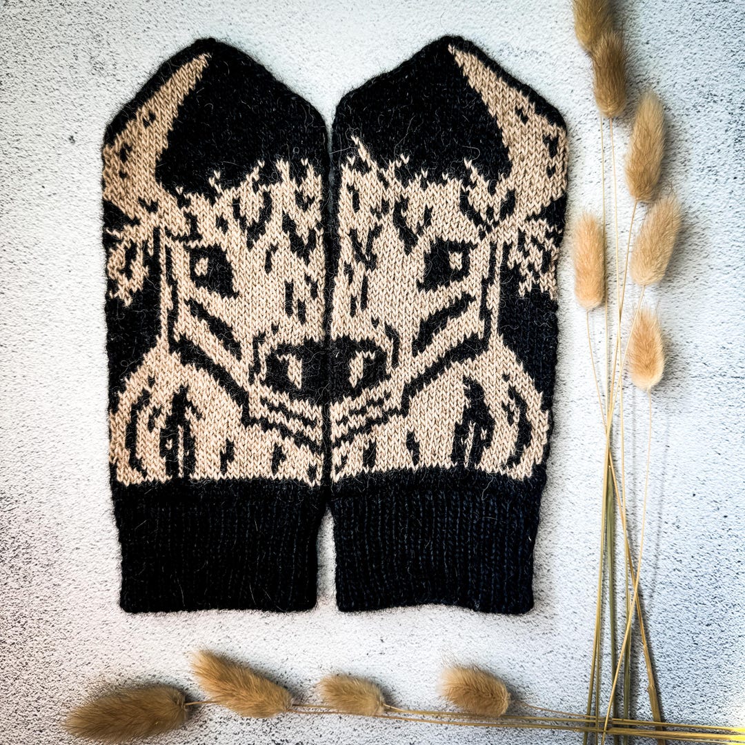 The Highland Mittens, Knitting Pattern for Cow Colorwork for Adult ...