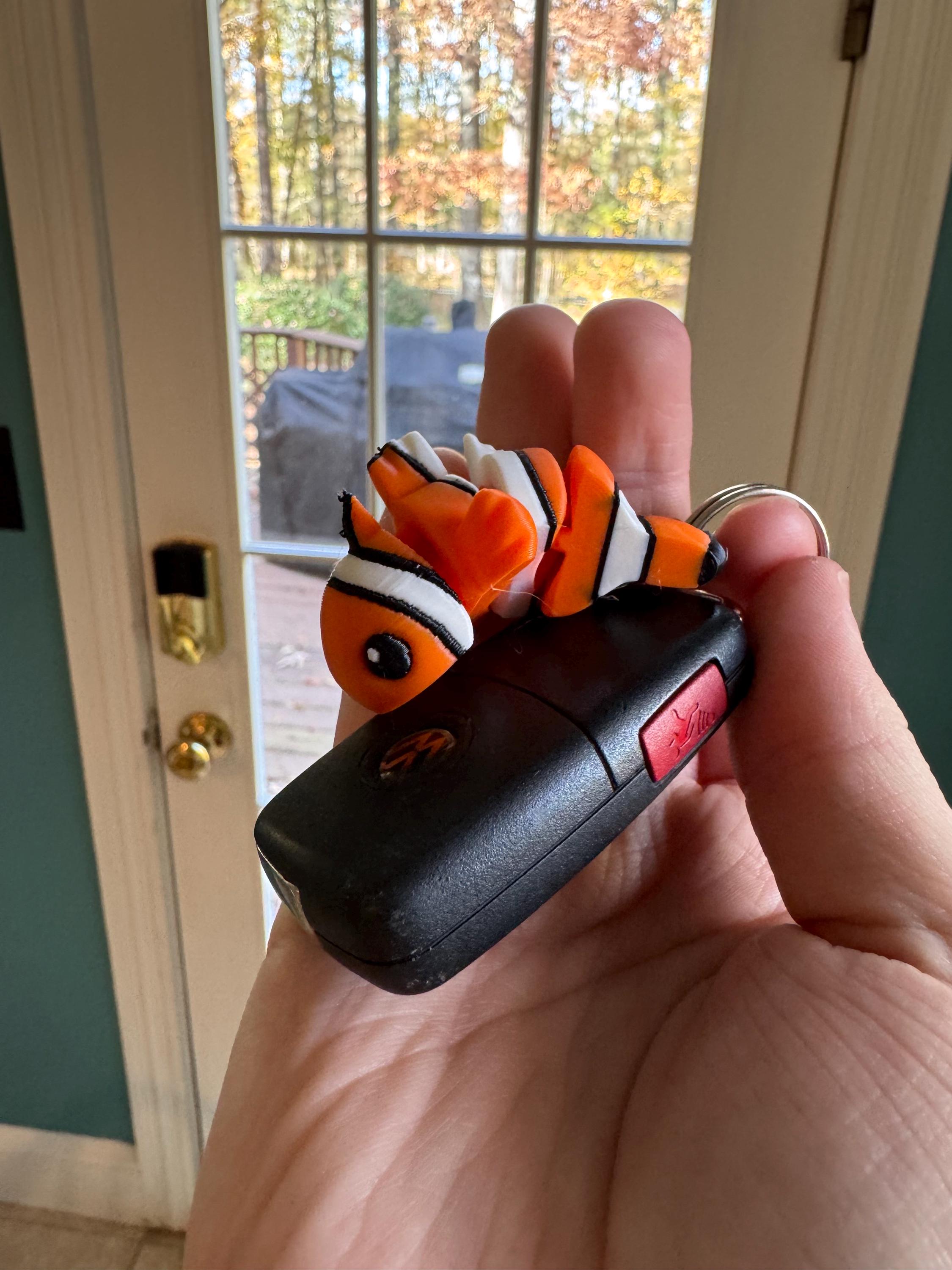Flexi Clownfish Keychain - Etsy
