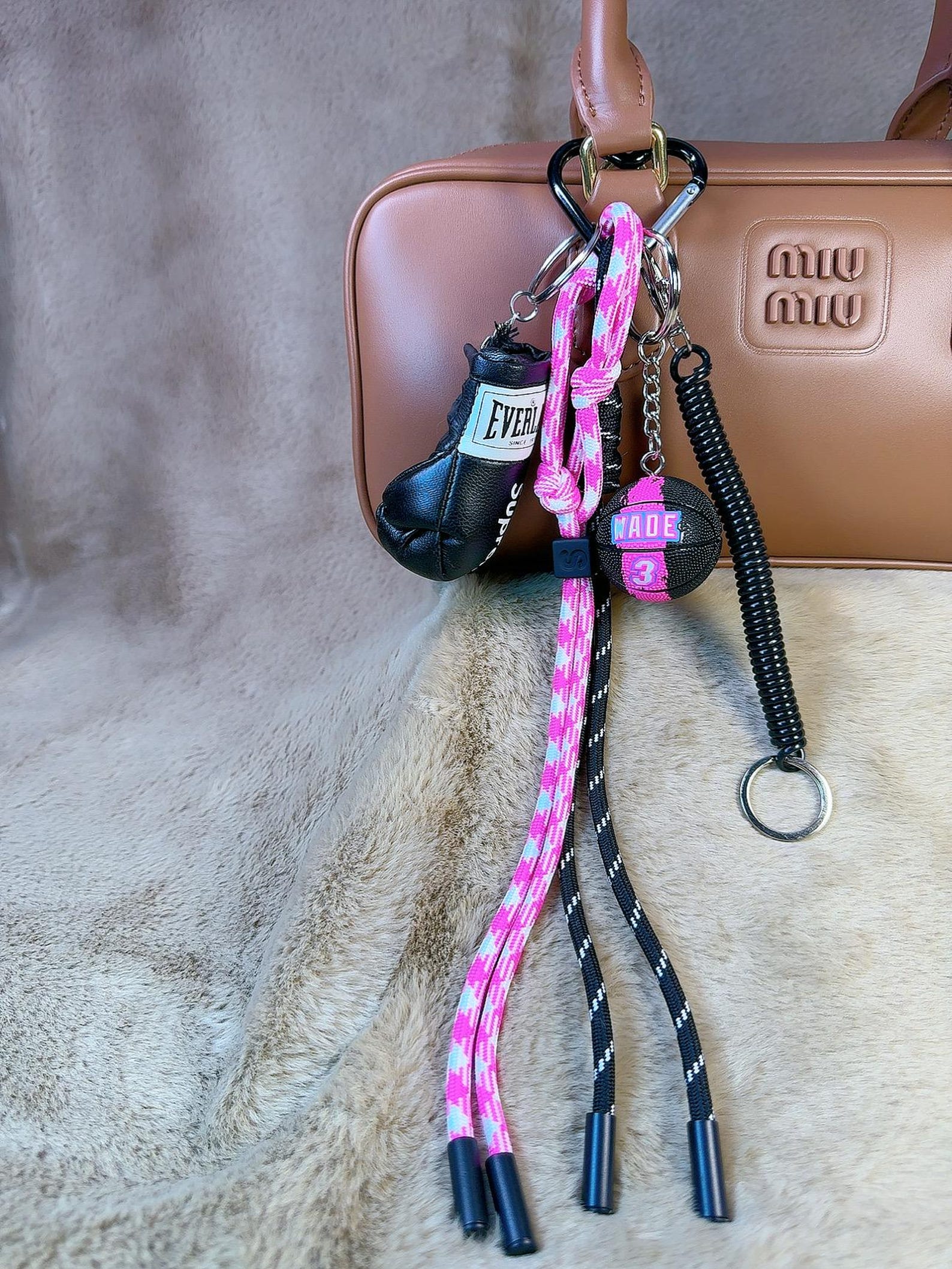 Trendy Sports-themed Keychain Set, Boxing Glove With Basketball Bag ...