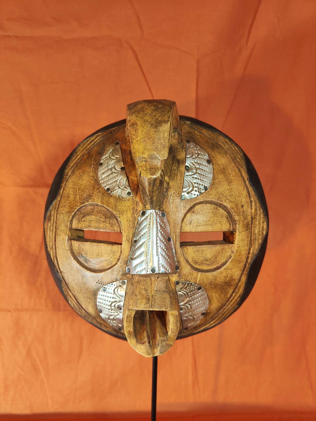 Hand-carved African Wall Mask – Round Wood Wall Art – Minimalist Tribal ...