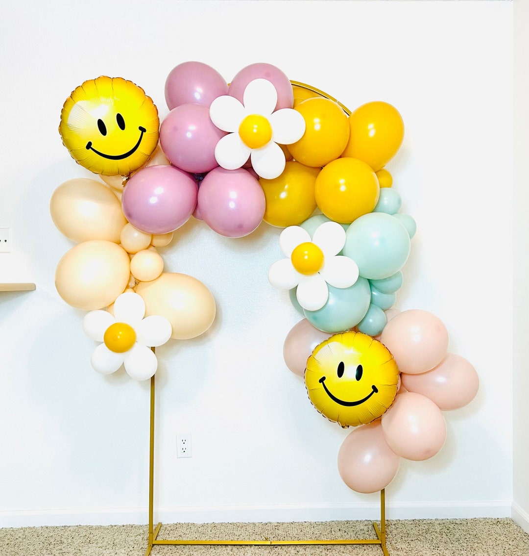 Groovy Balloon Garland Groovy Balloons Five is a Vibe Groovy Retro ...