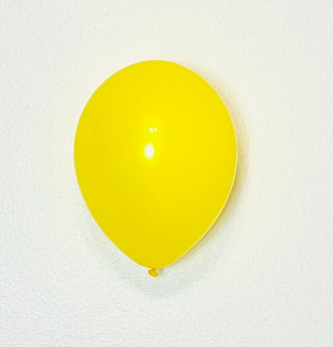 YELLOW Tuftex Balloon Bright Yellow Balloons Amalfi Coast Yellow Tuftex ...