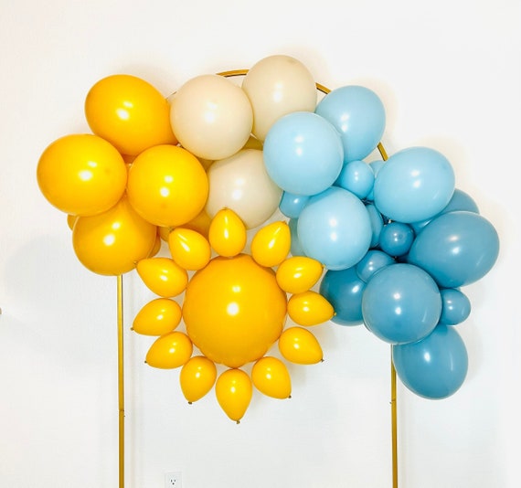 Balloon Wreath With Deflated Balloons