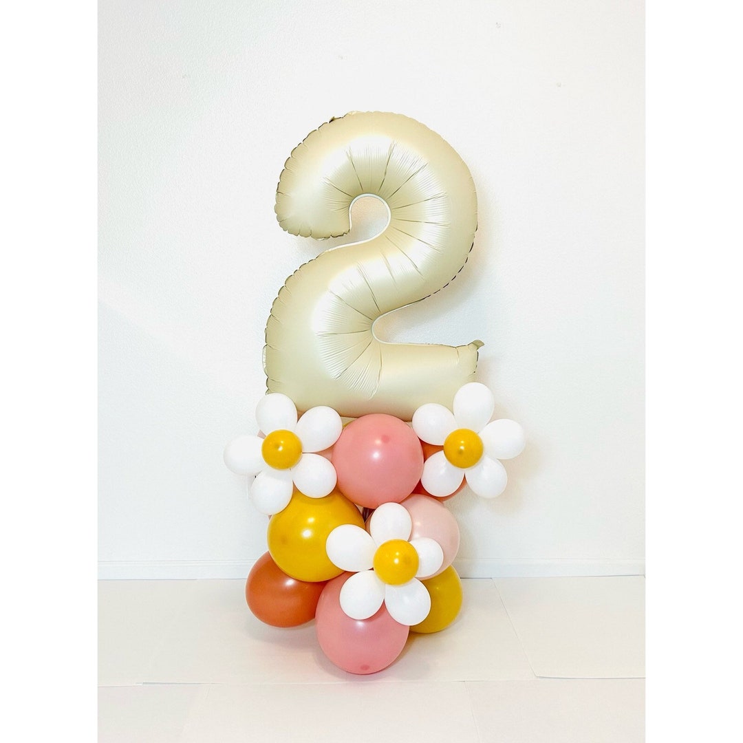 Groovy Balloon Column, Daisy Balloon, Two Groovy, Retro Balloons, Retro ...