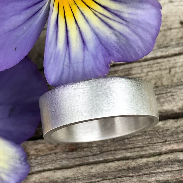 7mm Wedding Band - Etsy
