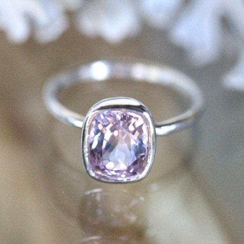 Kunzite 14K Gold Engagement Ring Gemstone Ring Stacking - Etsy