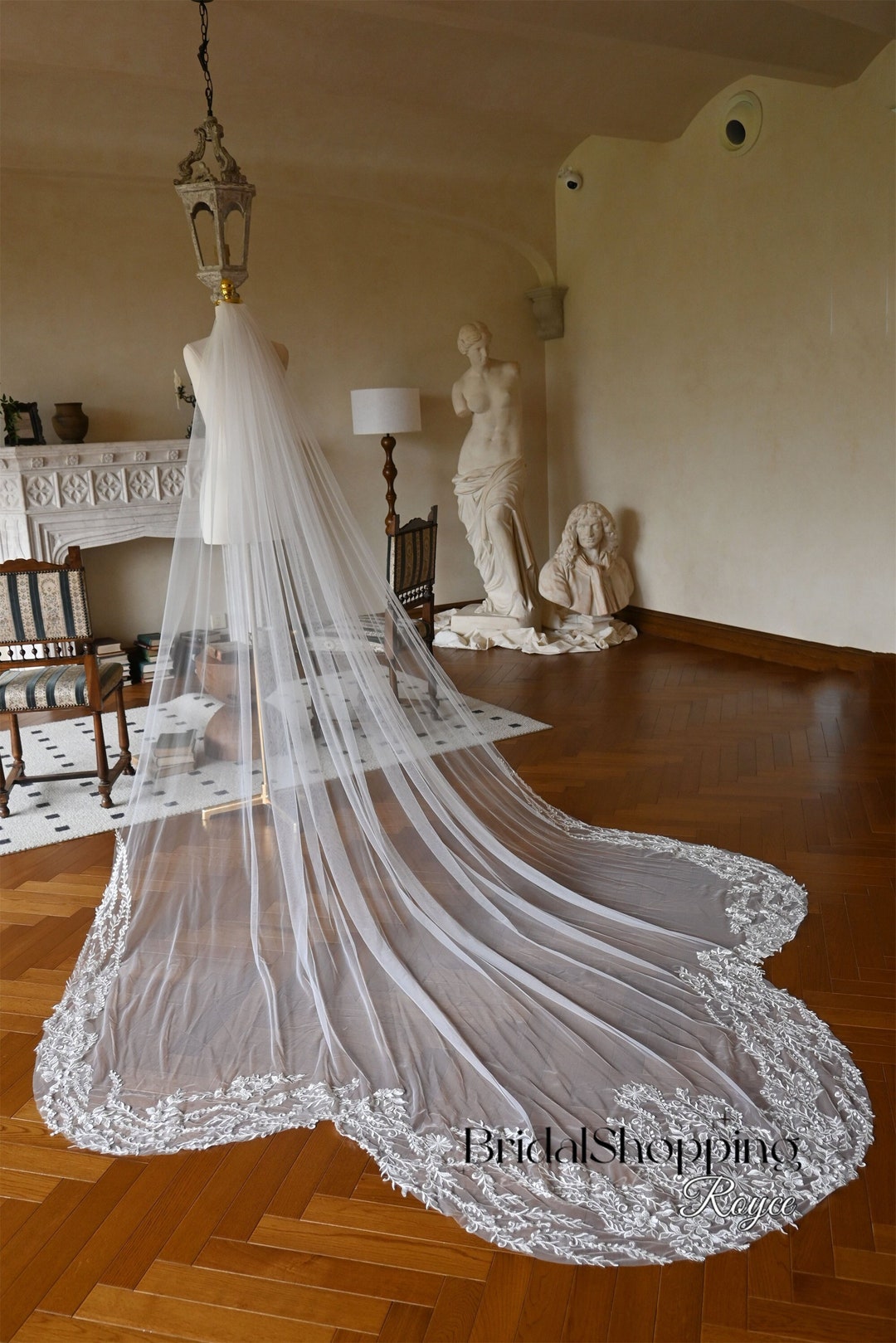 Petal Trailing Wedding Veil, Leaf/floral Lace Bridal Veil, With Sequin ...