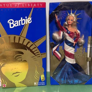 Barbie-statue of Liberty Edition - Etsy