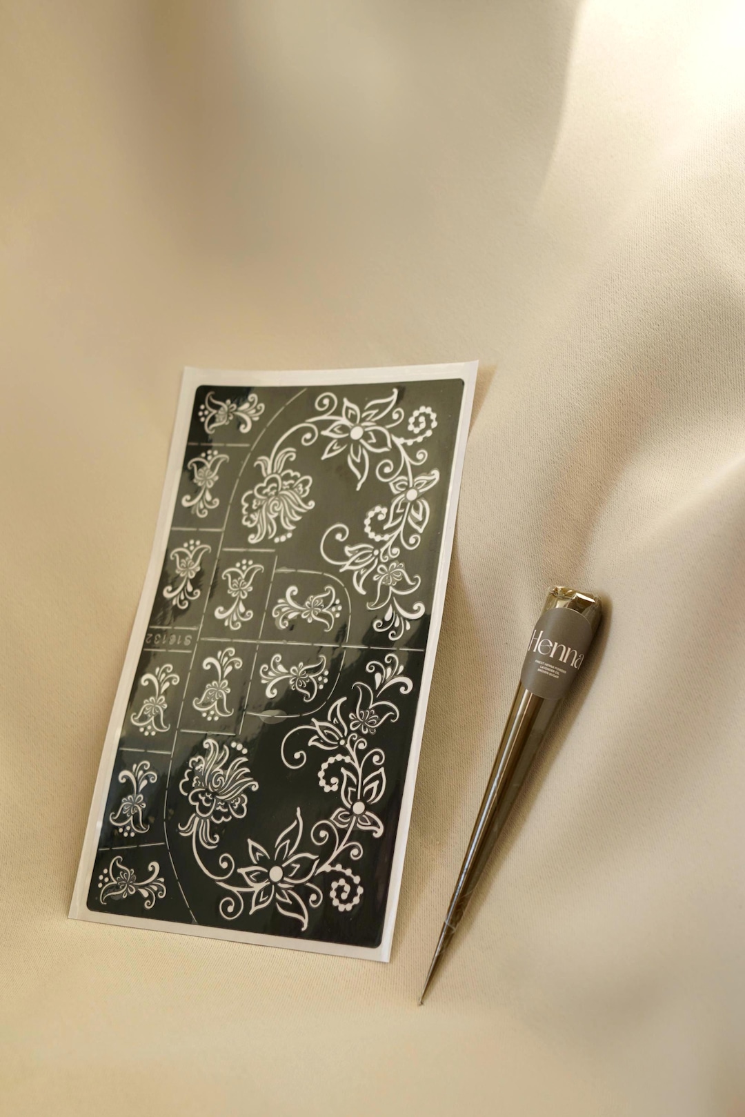 NEW Premium Organic Henna Tube + Stencil for Easy Henna Tattoos on the ...