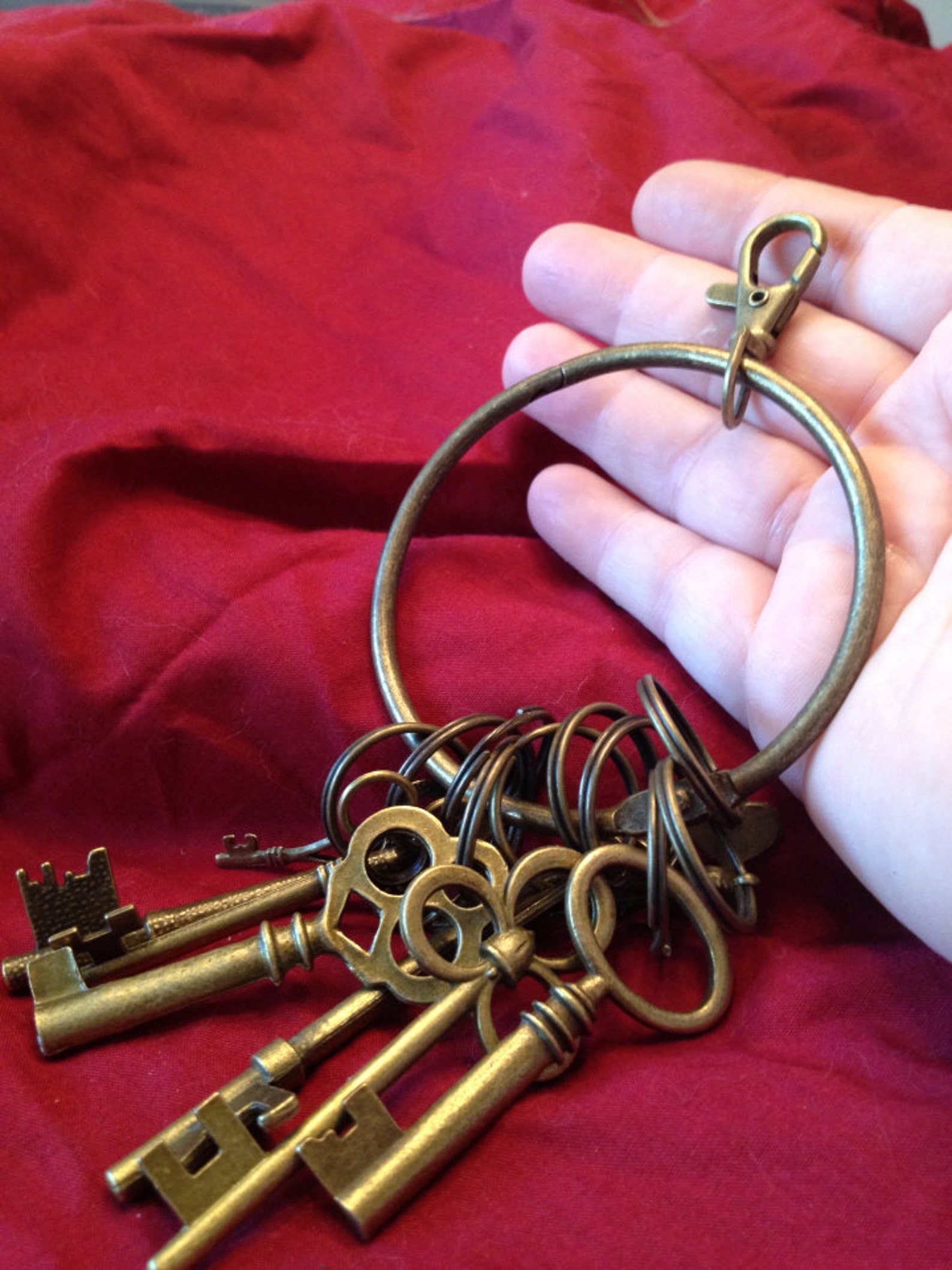 Bronze Colored Keyring With 10 Decorative Keys - Etsy