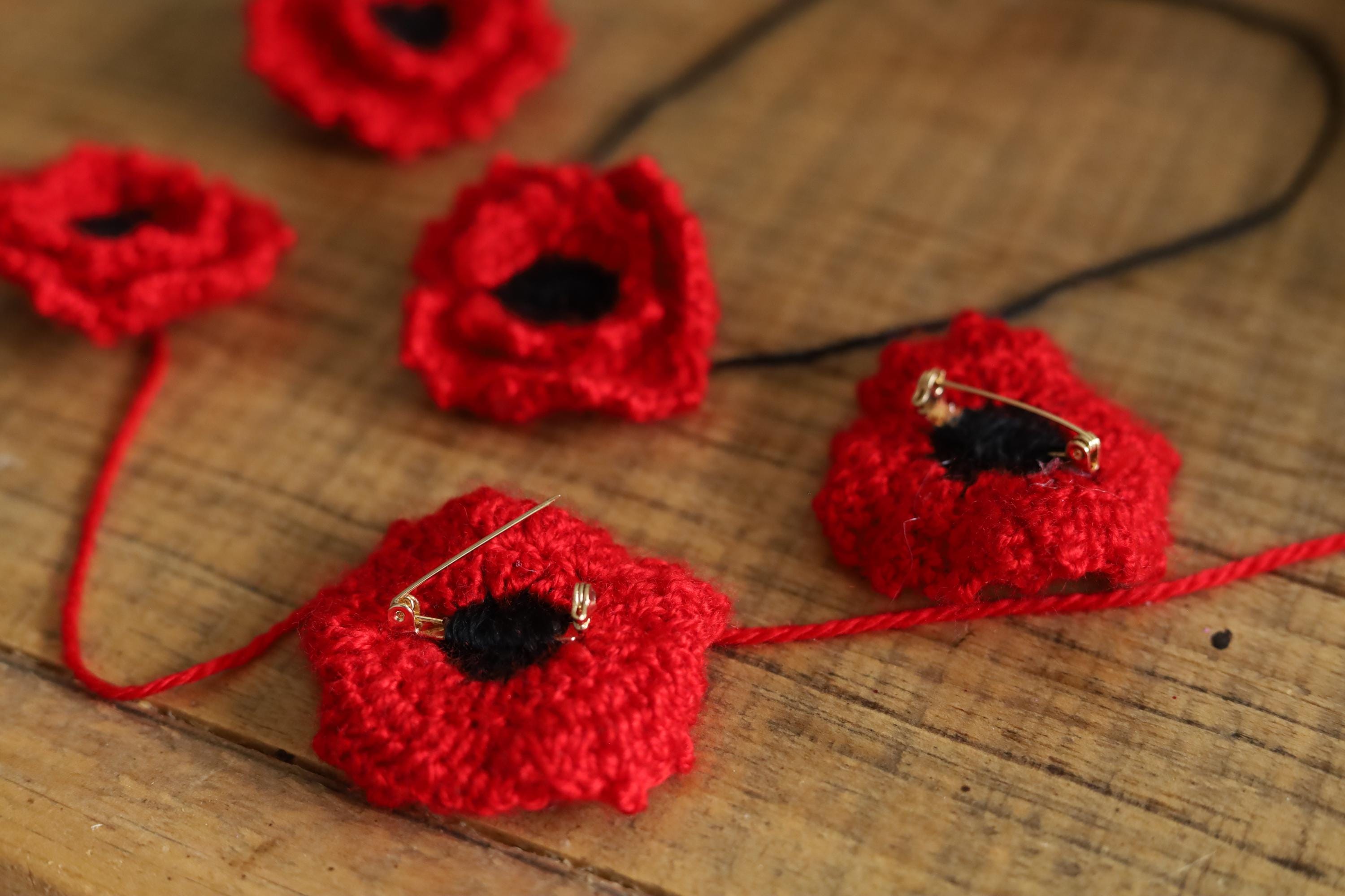 Crochet Remembrance Day Poppy Flower Pin-poppy Brooch-reusable Poppy ...