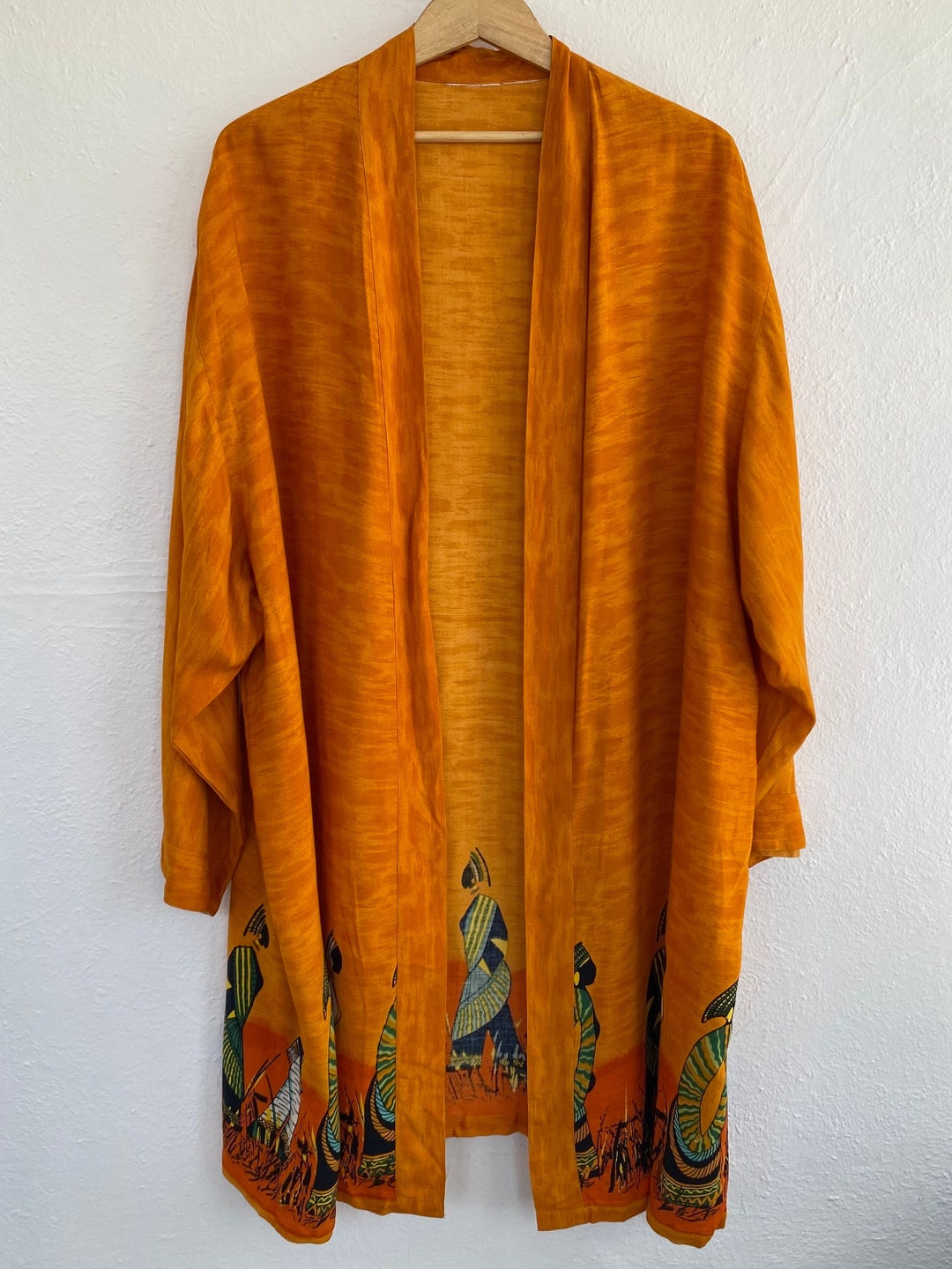 Plus Size Volup OSFM 1980s 1990s Orange African Women Motif Long ...