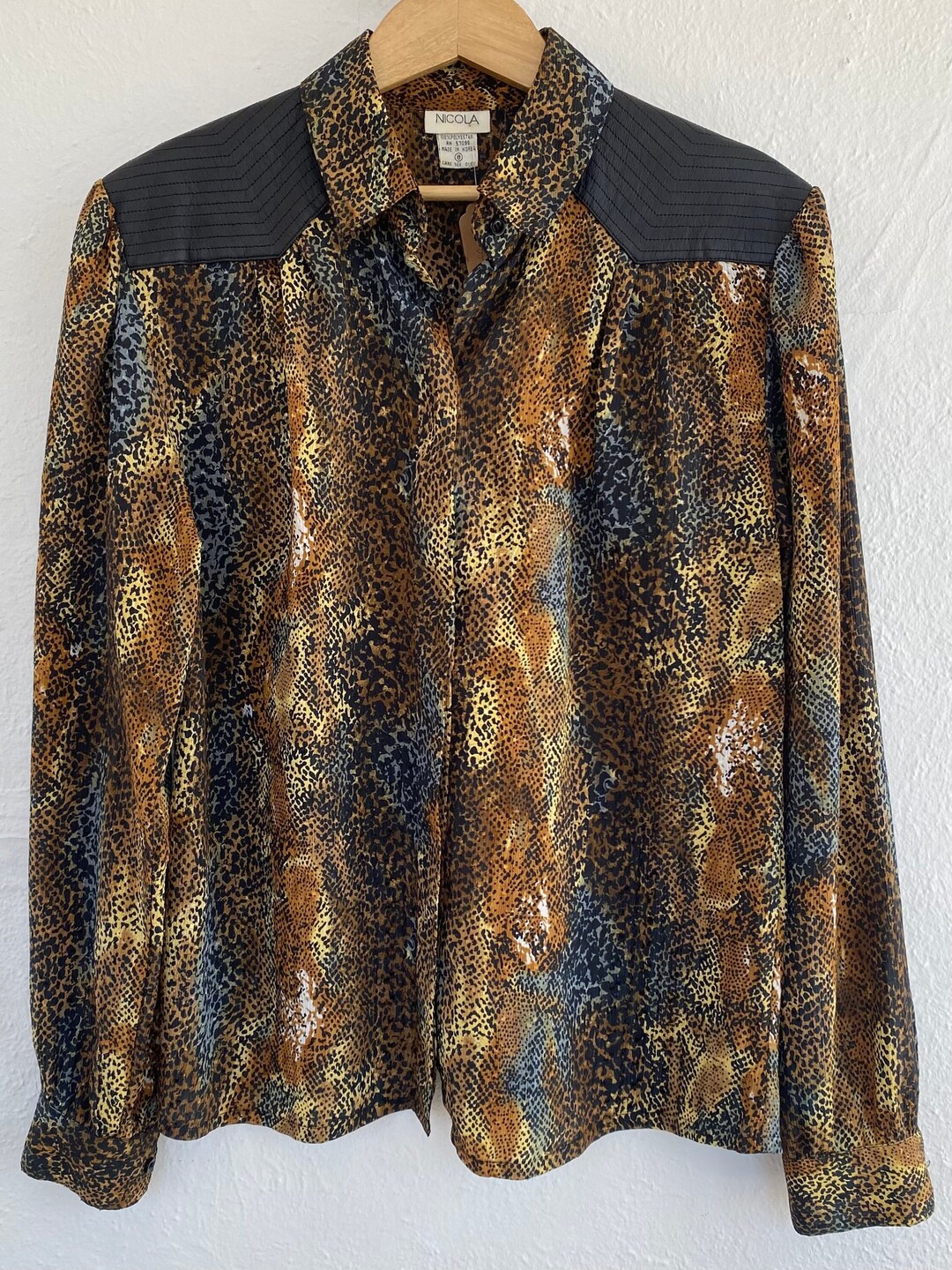 1980s 1990s Animal Cheetah Snake Leopard Print Long Sleeve Button up ...