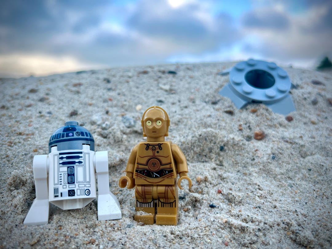 4x6, 5x7, 8x10 - Star Wars - R2-D2 & C3-PO - Lost on Tatooine - Lego ...