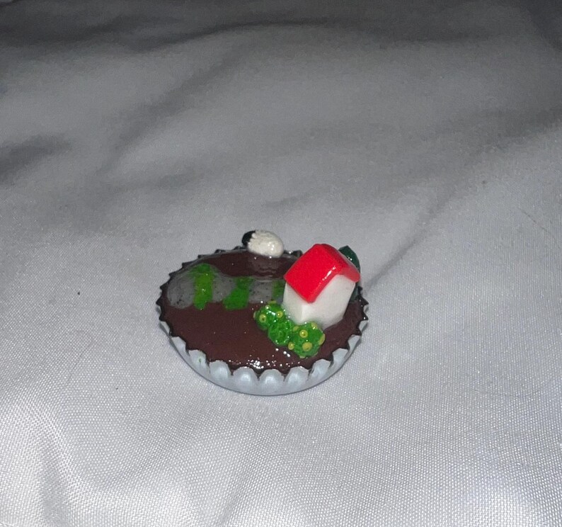 Bottle Cap Clay Irish Cottage Figurine - Etsy
