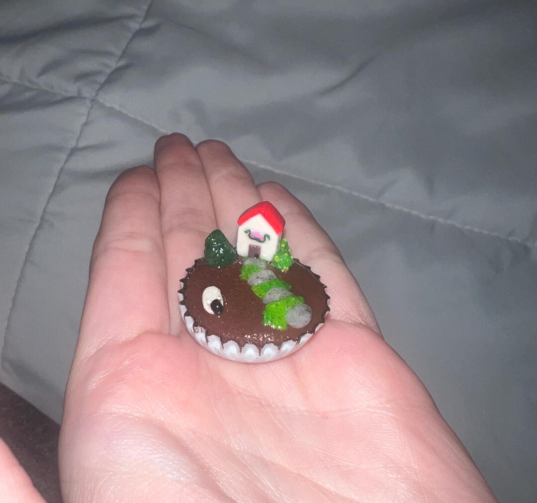 Bottle Cap Clay Irish Cottage Figurine - Etsy