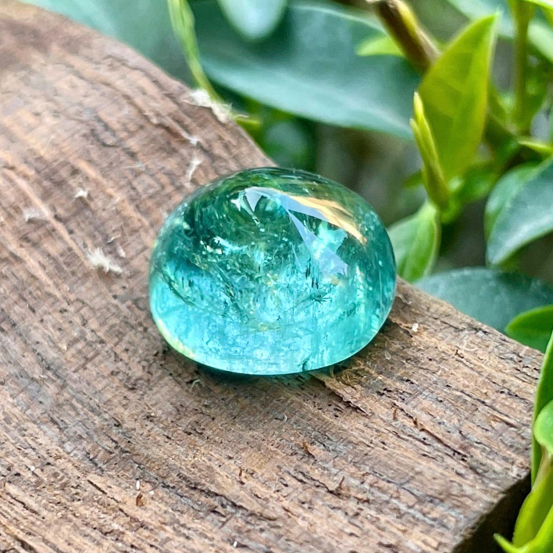 Paraiba Colour Lagoon Green Tourmaline Cabochon | Round Tourmaline ...