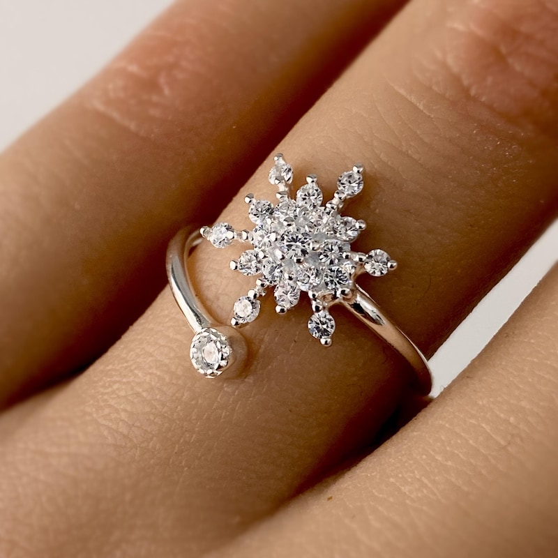 Snowflake Ring - Etsy