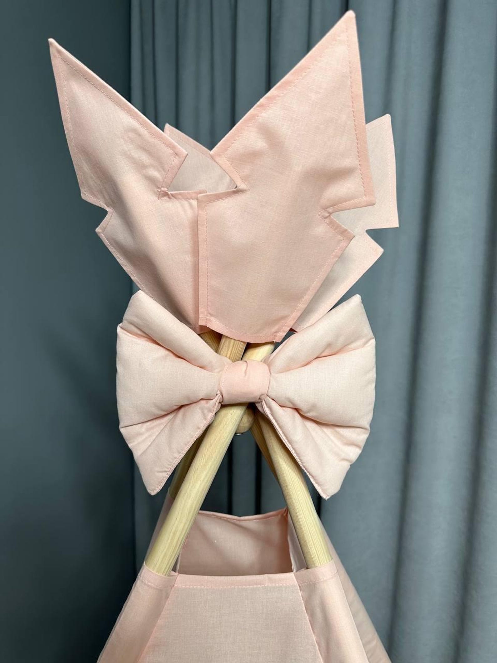 Pink Kids Teepee Tent With Frills, Bunny Cushions, and Padded Mat ...