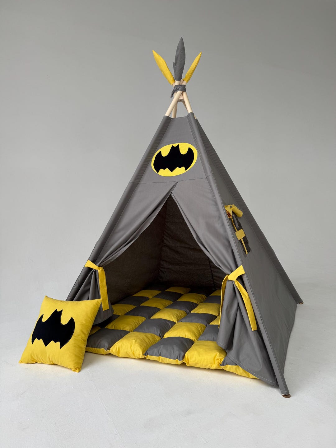 Superhero Kids Teepee Tent | Boys Gray & Yellow Play Tent With Mat and ...