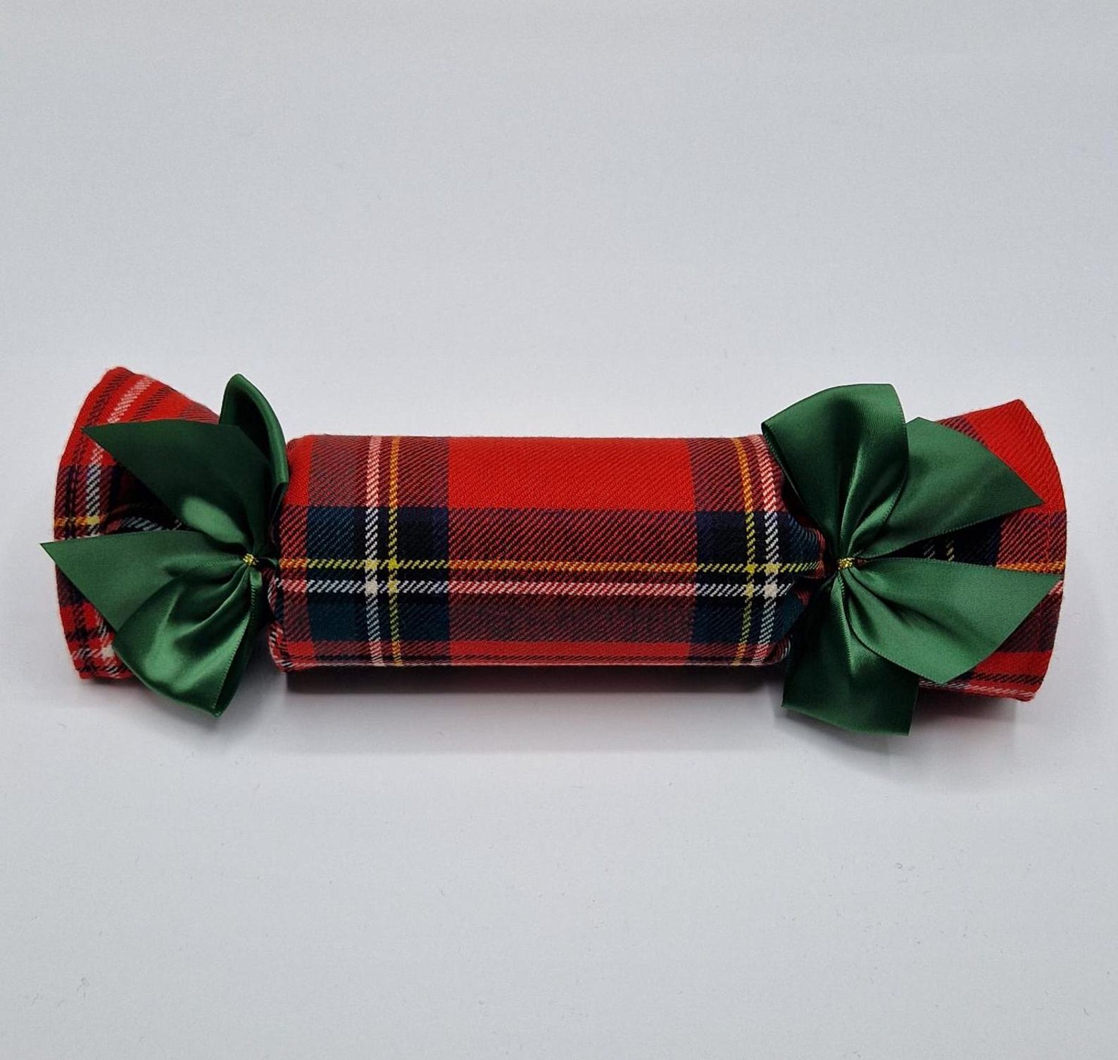 Four Reusable and Pullable Tartan Christmas Crackers - Etsy