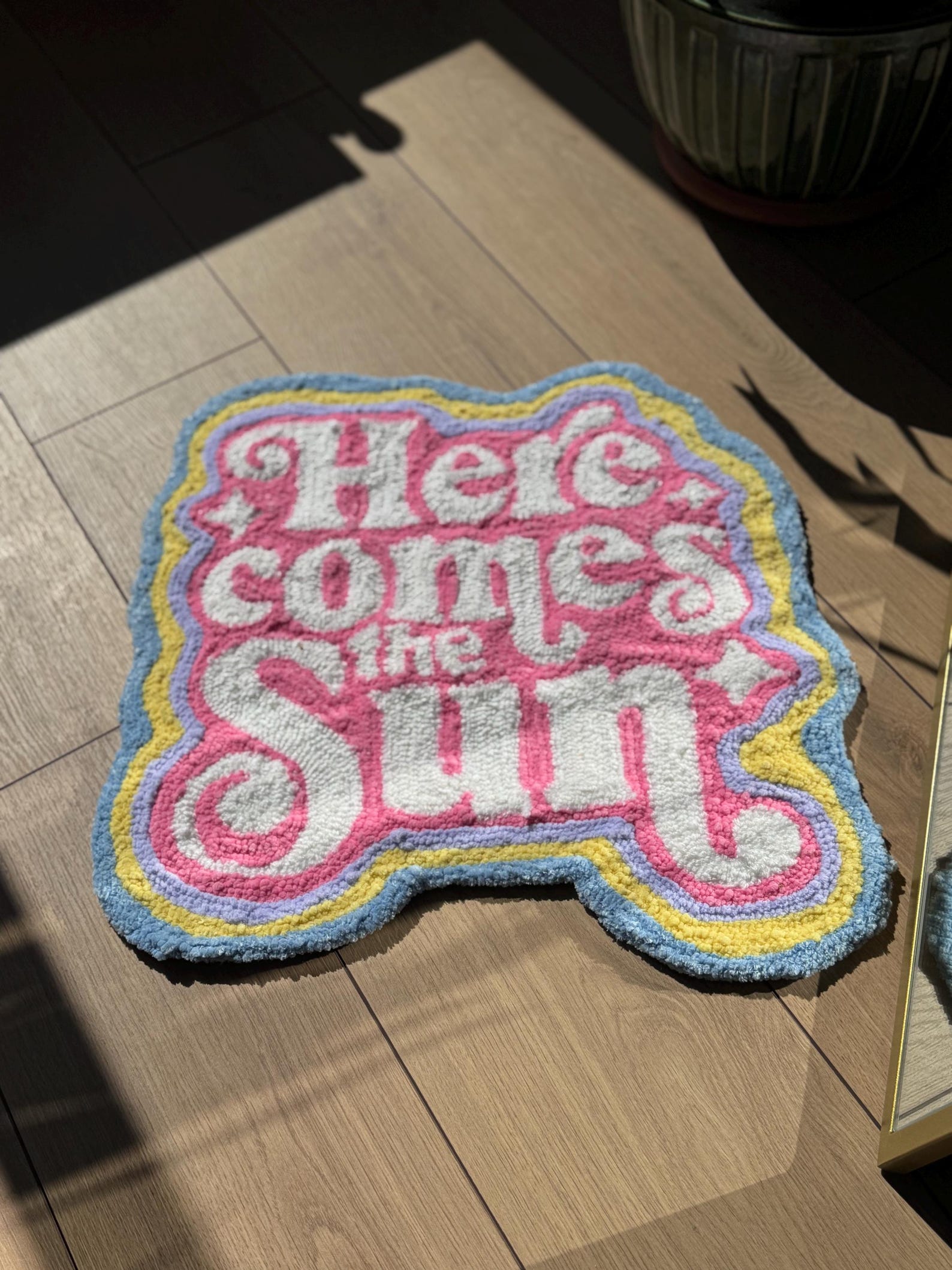 Here Comes the Sun Rug – Handmade Soft Tufted Carpet – Positive Retro ...
