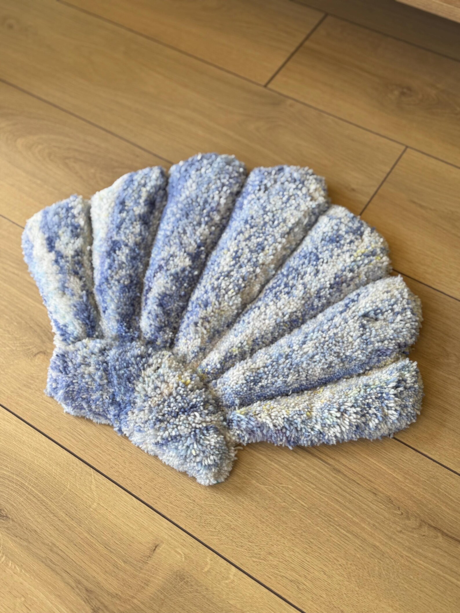3D Oyster Tufted Rug – Fluffy Handmade Coastal Carpet – Soft Ocean ...