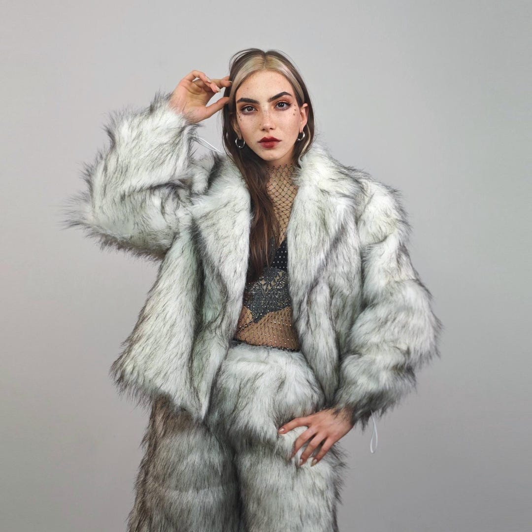 Cropped Faux Fur Trench off White Shaggy Distressed Coat Oil Wash ...