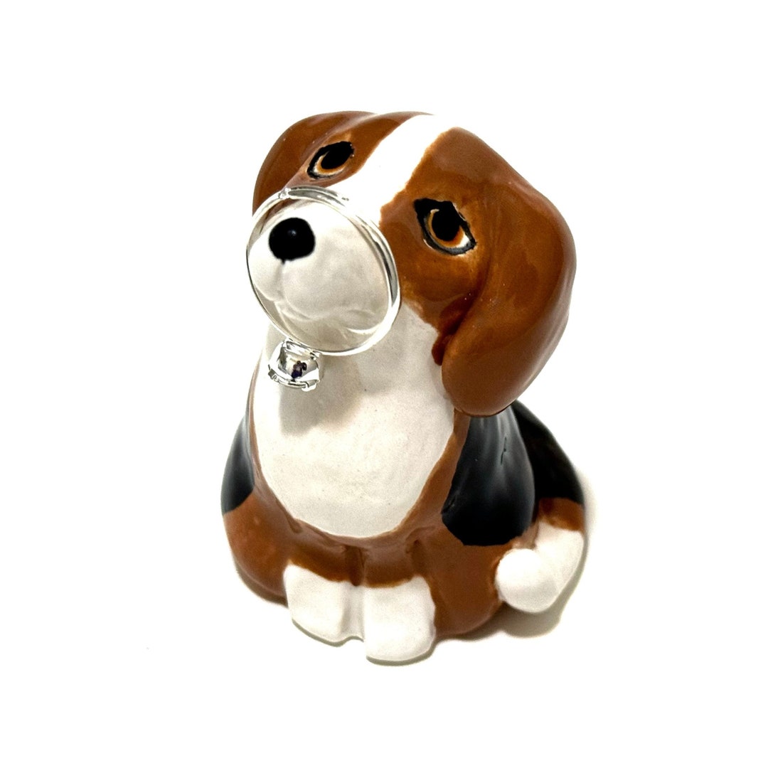 Beagle Figurine, Dog Ring Holder, Engagement Gift, Handmade Ceramics - Etsy
