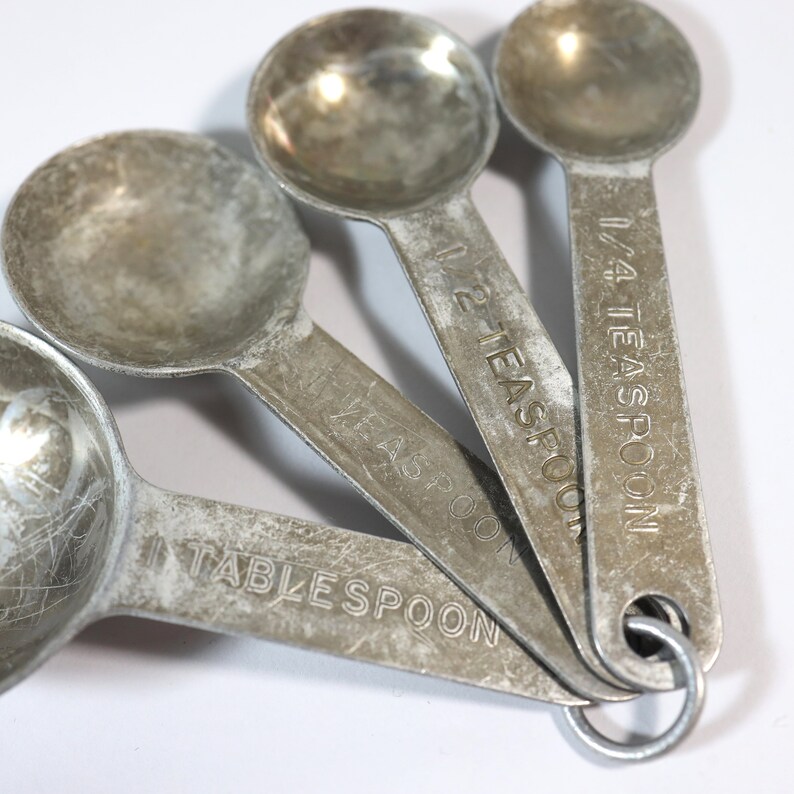 Vintage Aluminum Measuring Spoons - Etsy