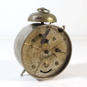 Vintage Gilbert Wake-up Alarm Clock - Etsy
