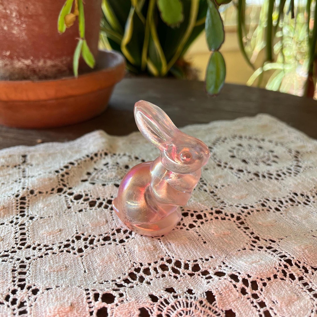 Charming Fenton Glass Pink Iridescent Bunny Rabbit Figurine - 3" Tall ...