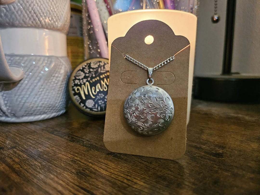 Tinted Lip Balm Filled Lockets - Etsy