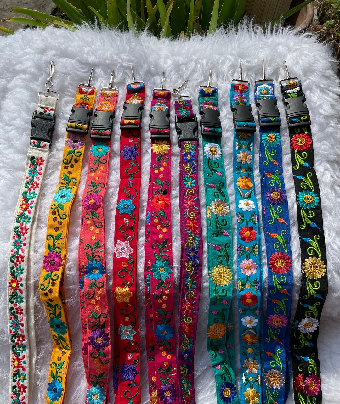 Floral Embroidered Clip Lanyard Key/id Holder Clip Lanyard - Etsy Canada