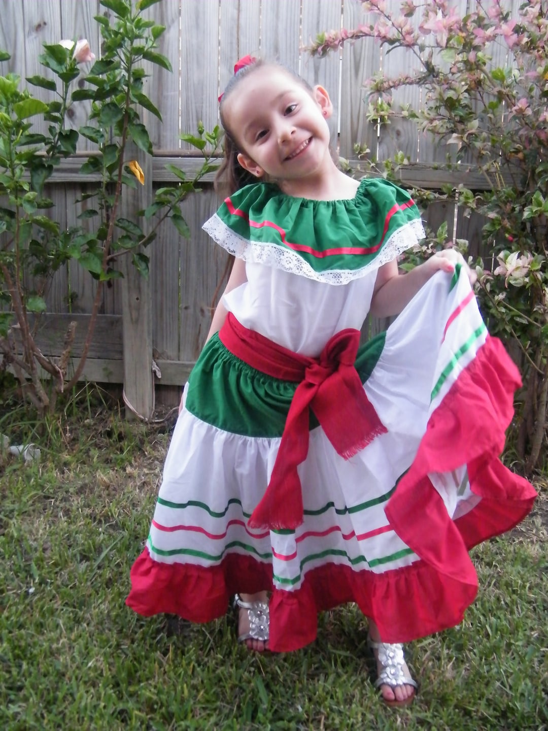 3 Piece Tri-color Dance / Folk Outfit - Etsy