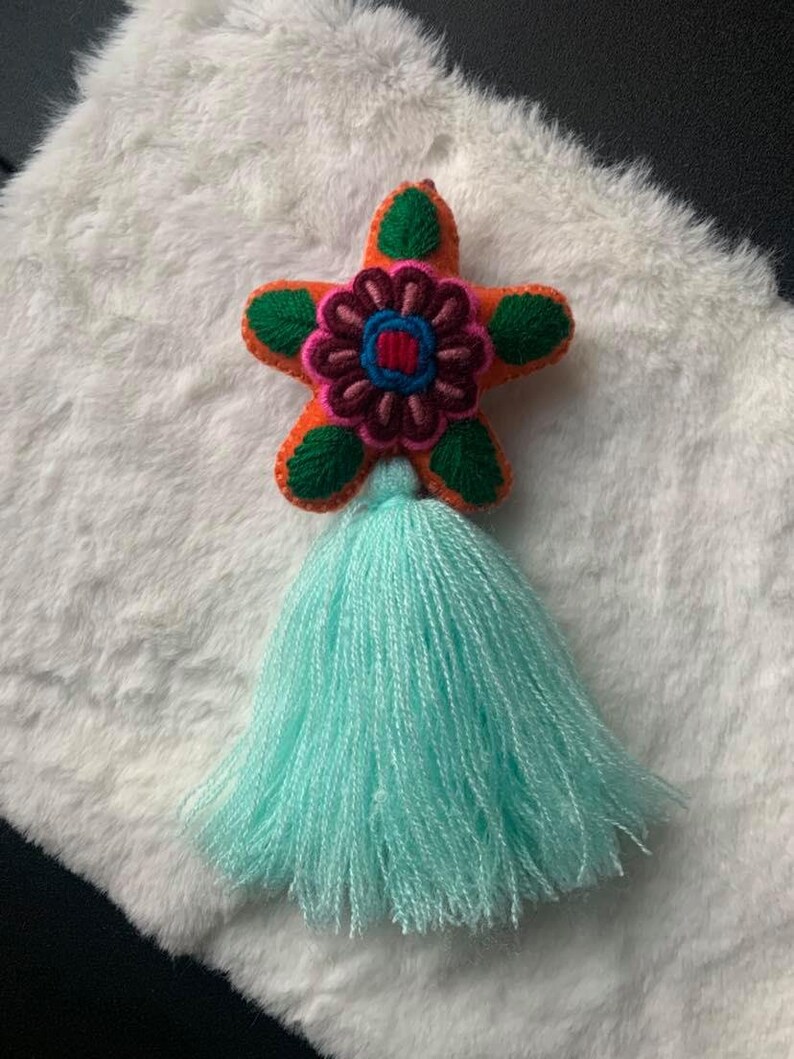 Handmade Star Tassel Keychain - Artisanal Star Keychain - Etsy