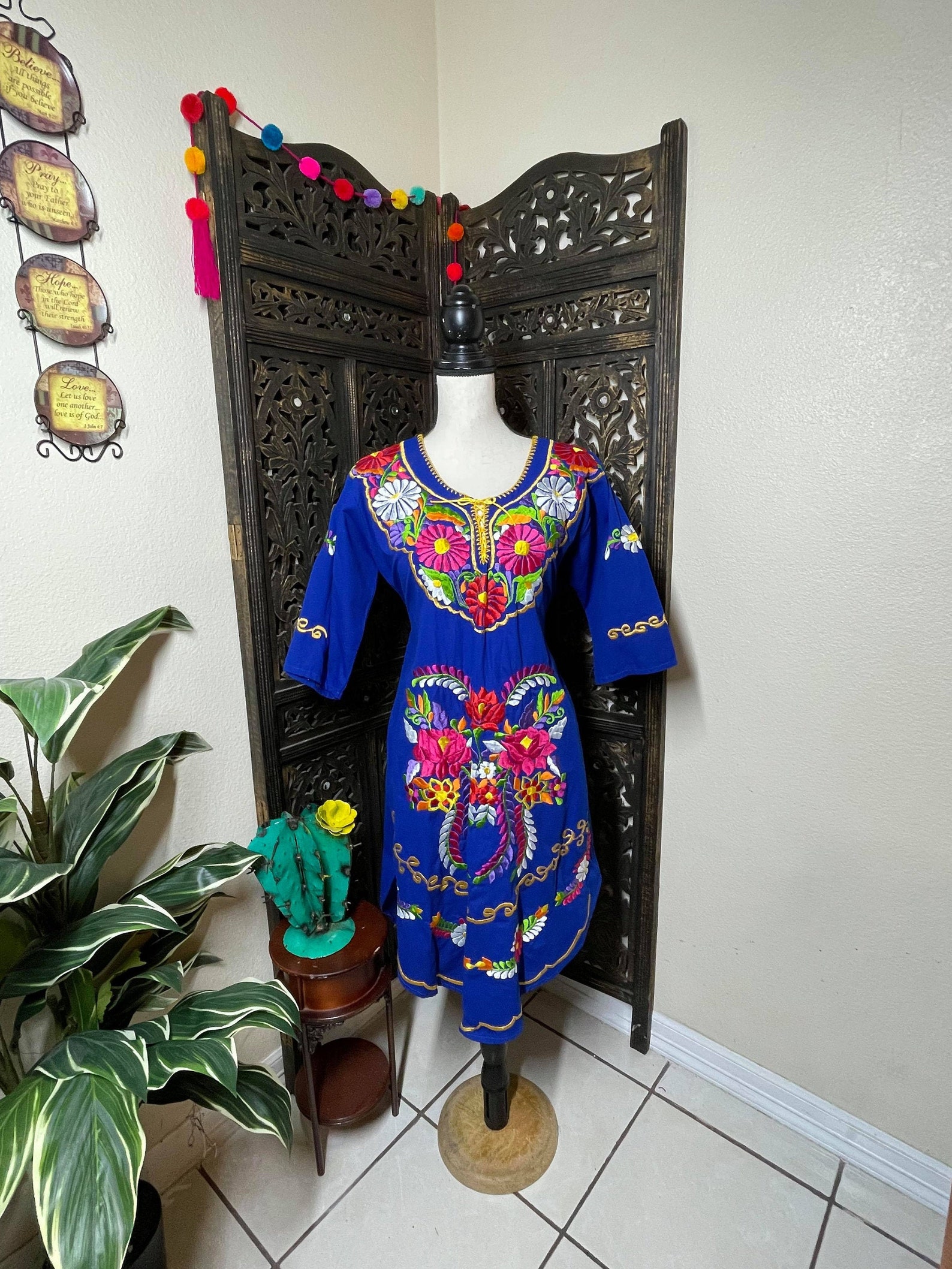 Gorgeous Hand Embroidered Dress Mexican Embroidered Dress - Etsy