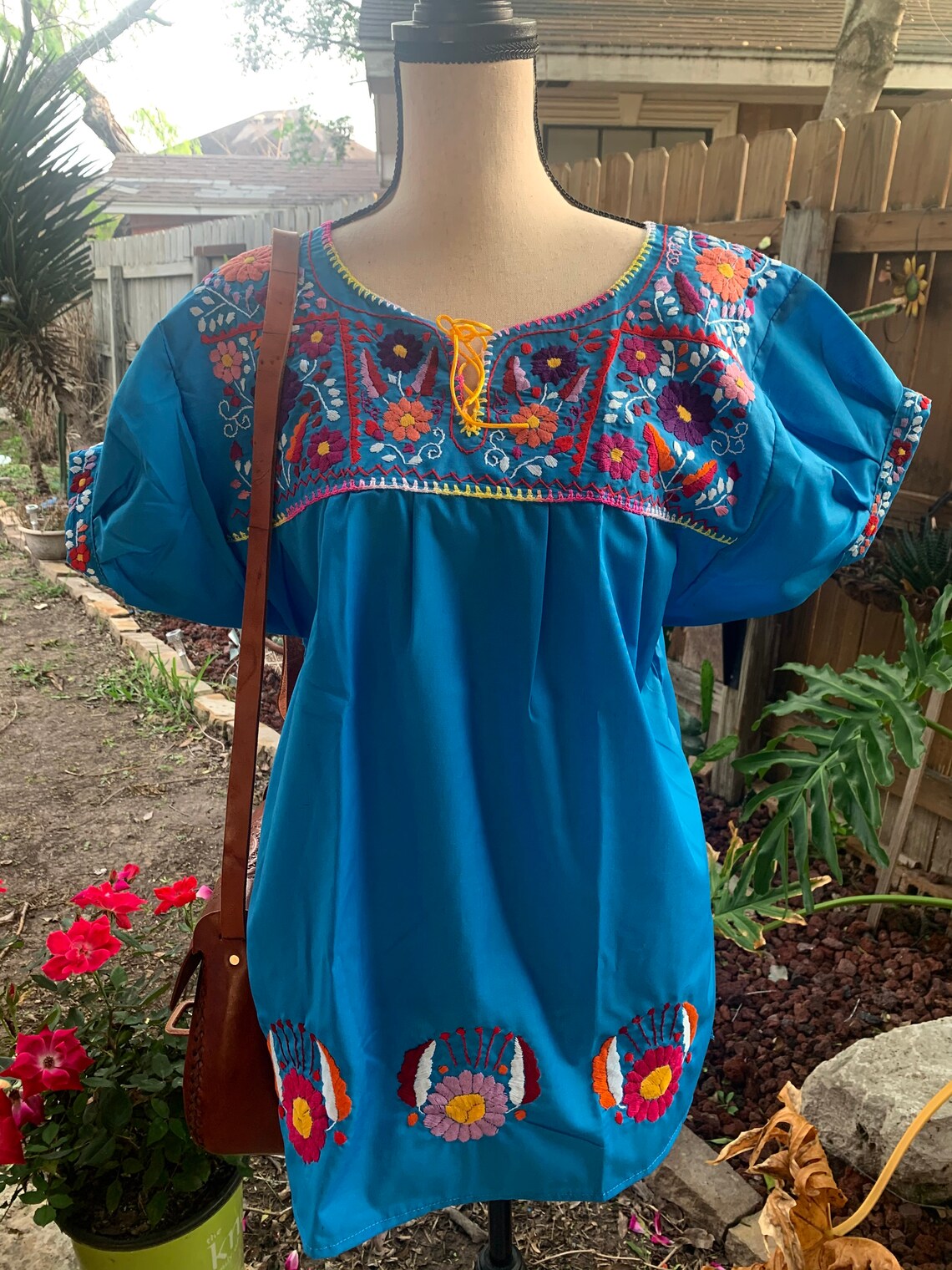 Mexican Floral Embroidered Thigh Length Blouse - Handmade Artisanal ...