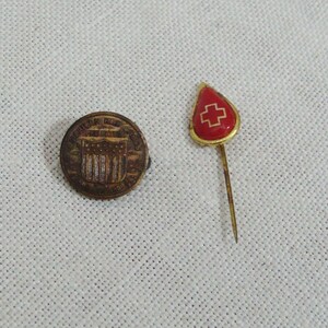 Vintage Lot of 2 Blood Donor Pins - Etsy