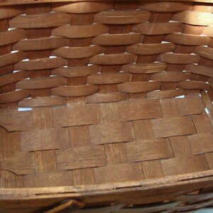 Vintage Woven Wood Picnic Basket With Woven Tray Metal Tray and Legs ...