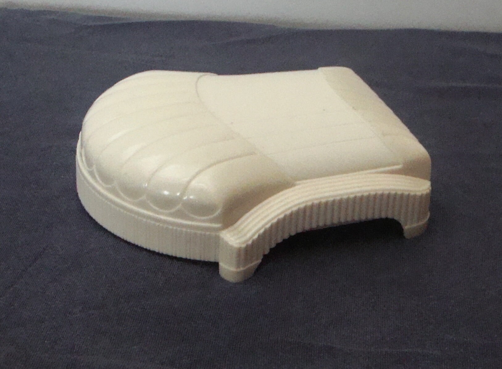 Vintage off White Clam Shell Jewelry Box Braun Crystal Mfg - Etsy