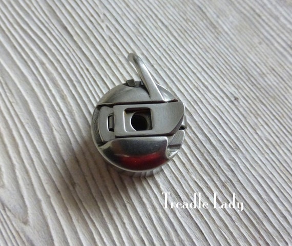 Bobbin Case for Singer 15-88 15-90 15-91 and 15-125 Sewing - Etsy