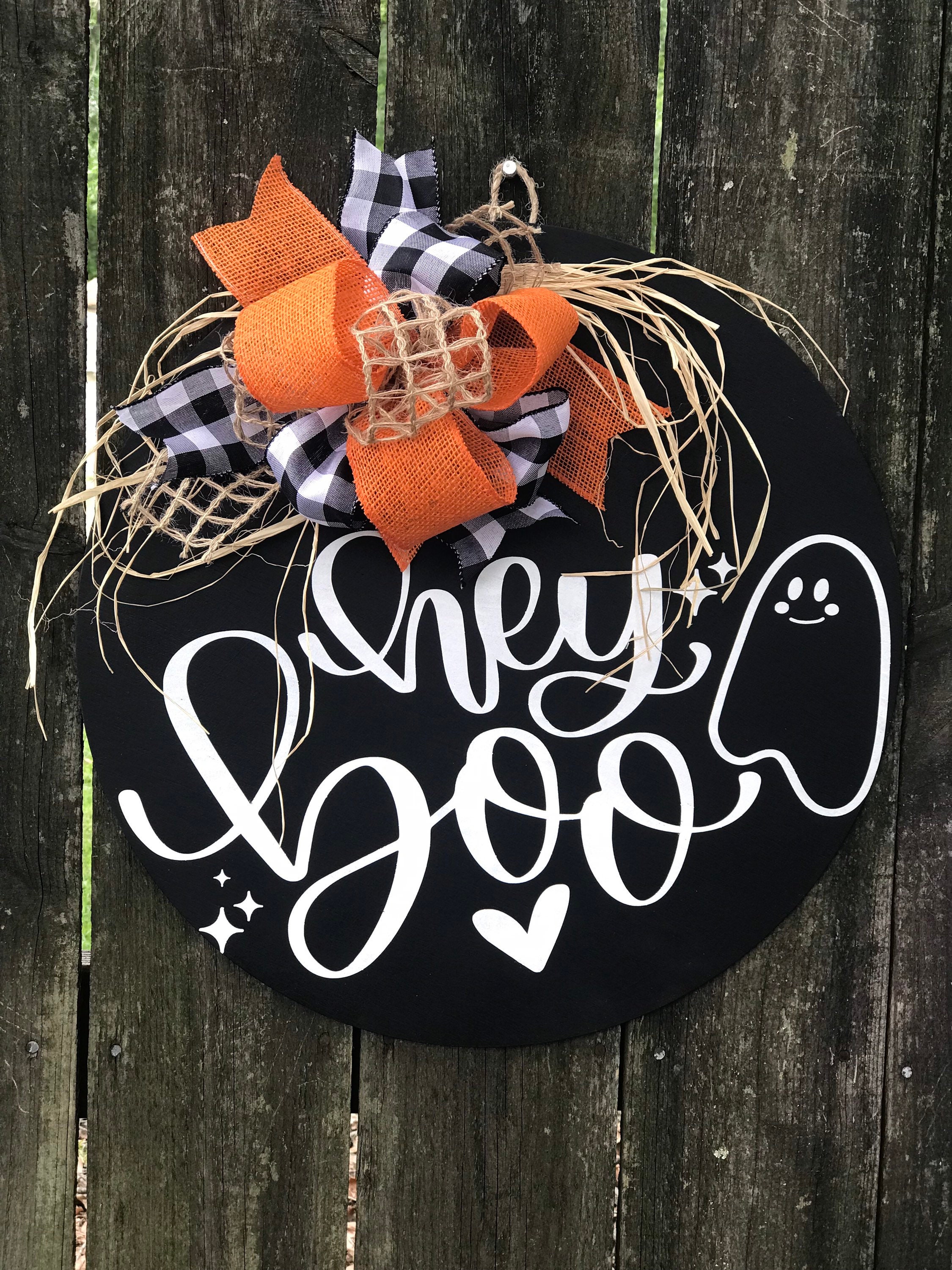 Hey Boo Sign Round Wood Door Hanger Door Sign Welcome - Etsy