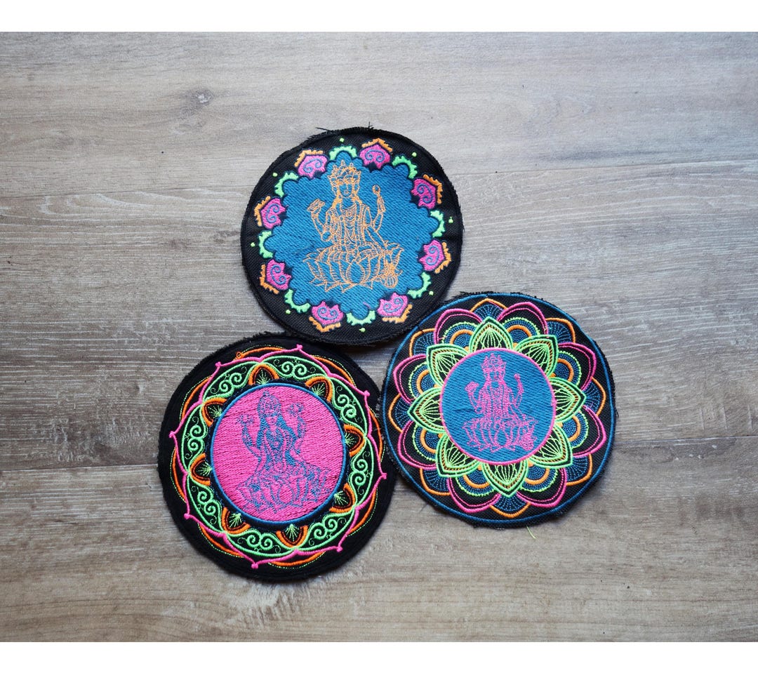 Brahma Lakshmi Hindu 17cm /7" Mandala, Lotus, Patch Applique UV, Fluo ...