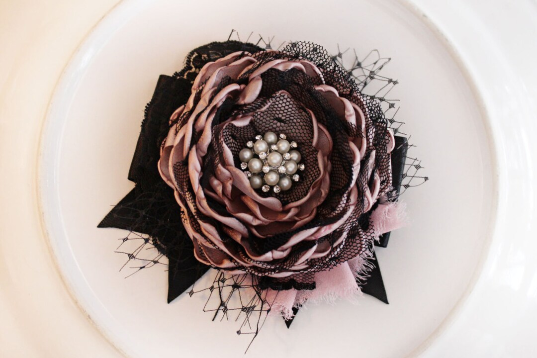 Blush and Black Clip - Etsy