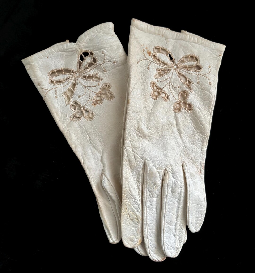 VINTAGE LADIES Calf Skin LEATHER Gloves, Cream Colored With Cutwork and ...