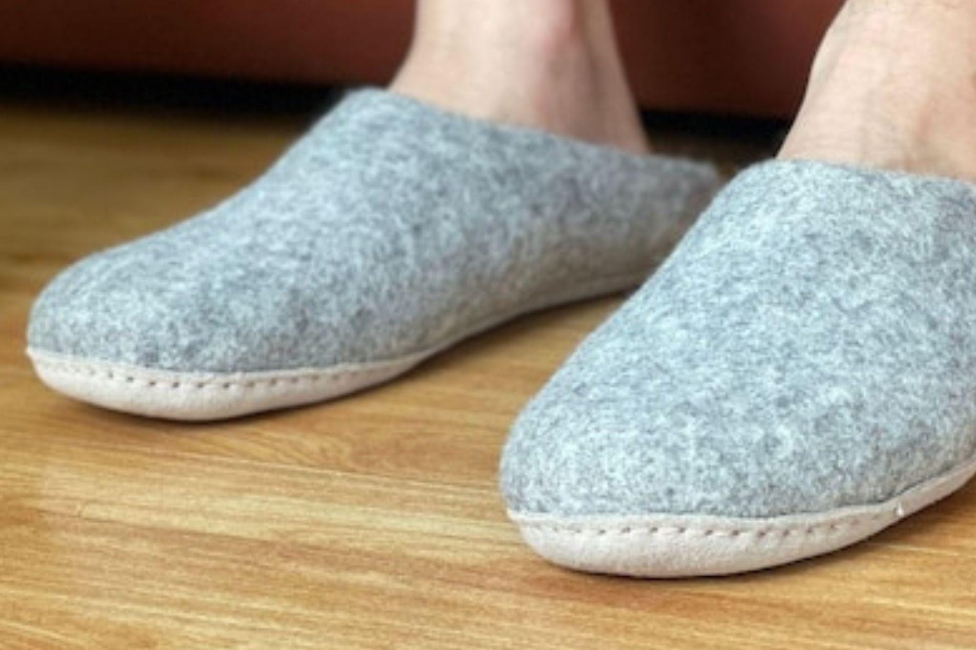Handmade Wool Felt Slippers, Light Gray Indoor Slipper for Adults Warm ...